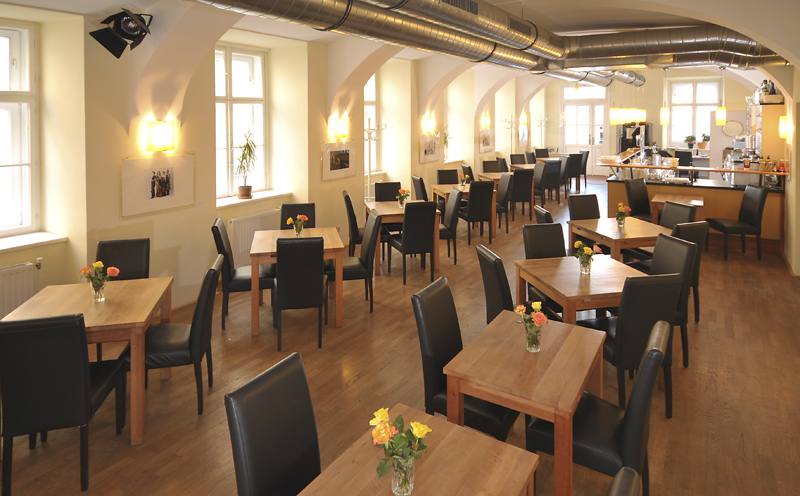 Arco Knava - essen & mehr - Herzlich willkommen im ARCO!